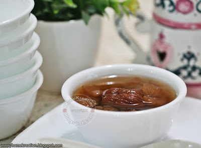 HomeKreation - Kitchen Corner: Apples and Candied Jujube Drink