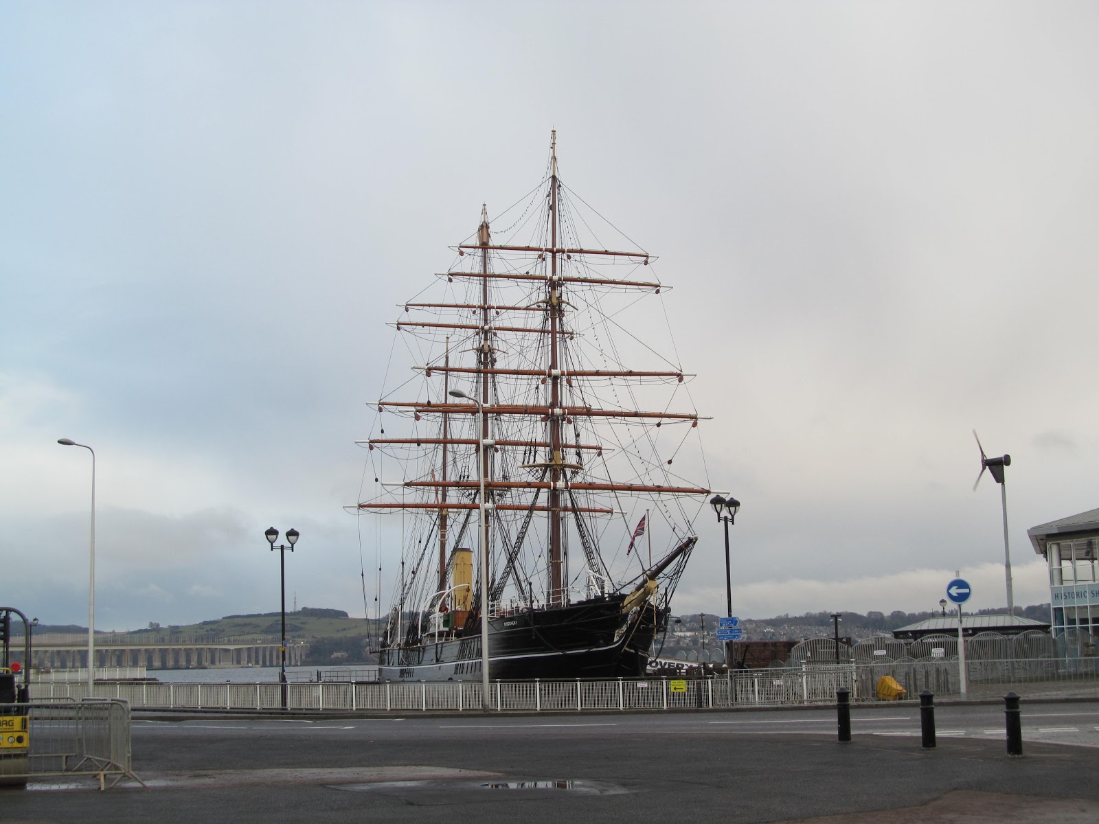 Dundee Photos - City of Discovery: The RRS Discovery Dundee Scotland