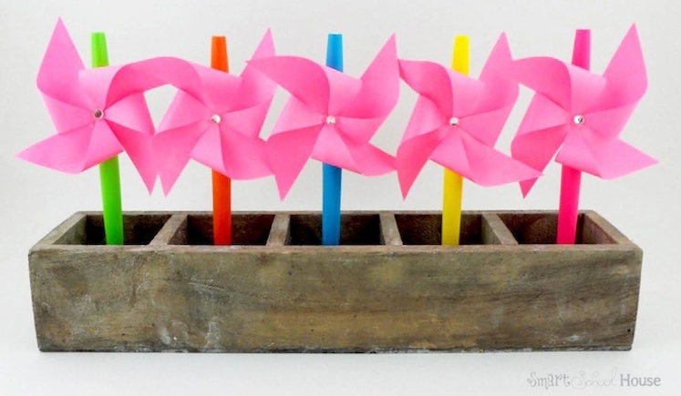 Make your own pinwheel | Munchkins and Mayhem