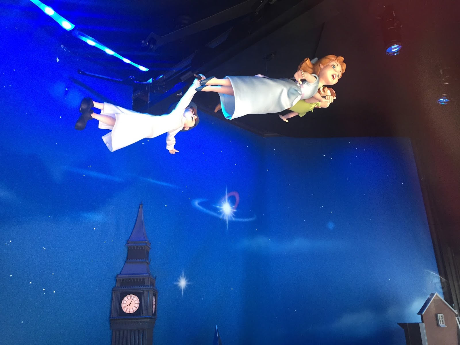 Disney Avenue: A Walk in the Park: Disneyland Edition - Enchanted Windows