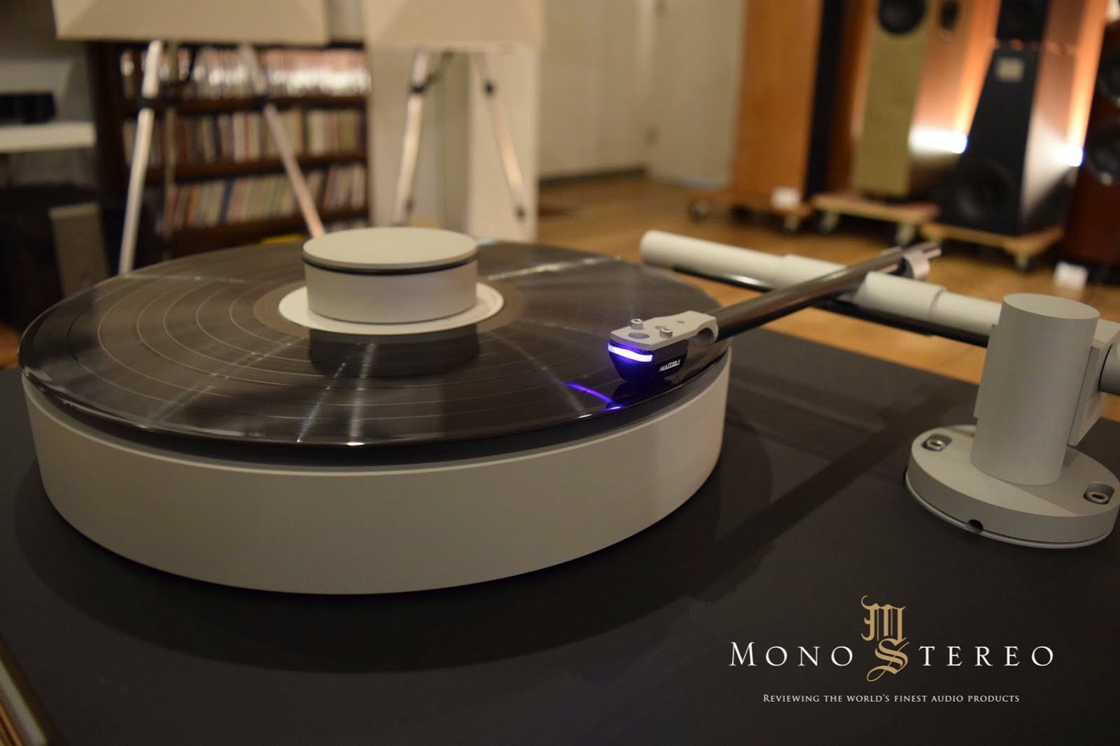 Japanese high end audio shop gear galore – M & S | Ultimate High-Fidelity