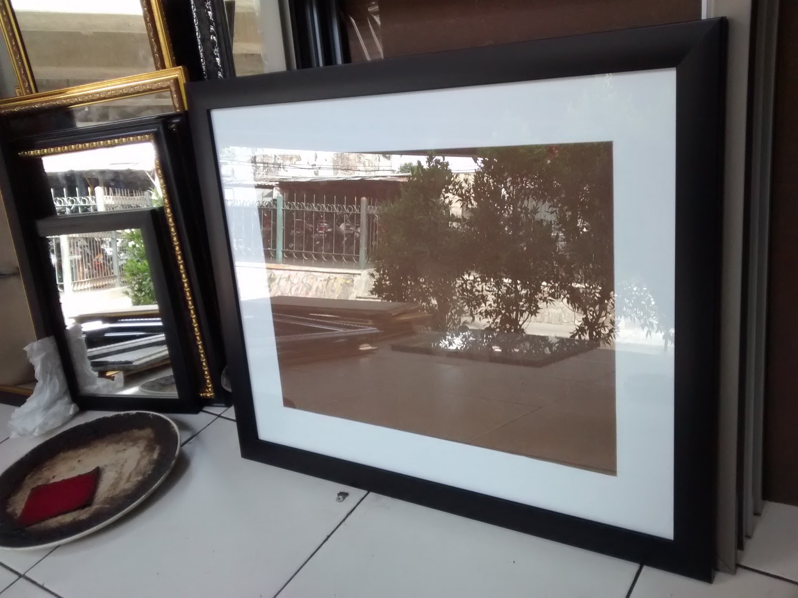 Frame Foto Minimalis Untuk Prewedding - Pameran - Kantor - Piagam ...