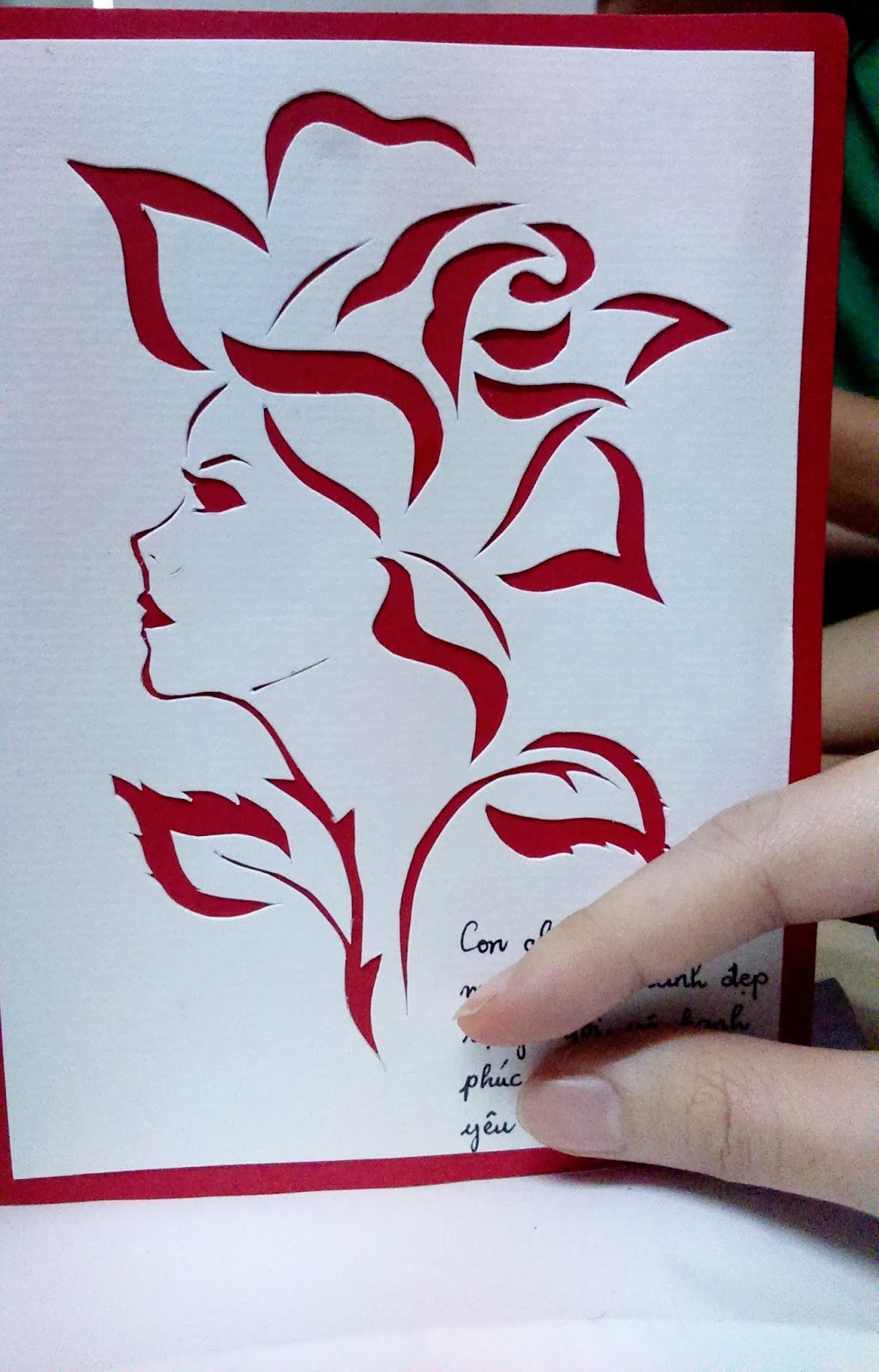 EASY STEPS TO MAKE A WOMEN'S DAY CARD