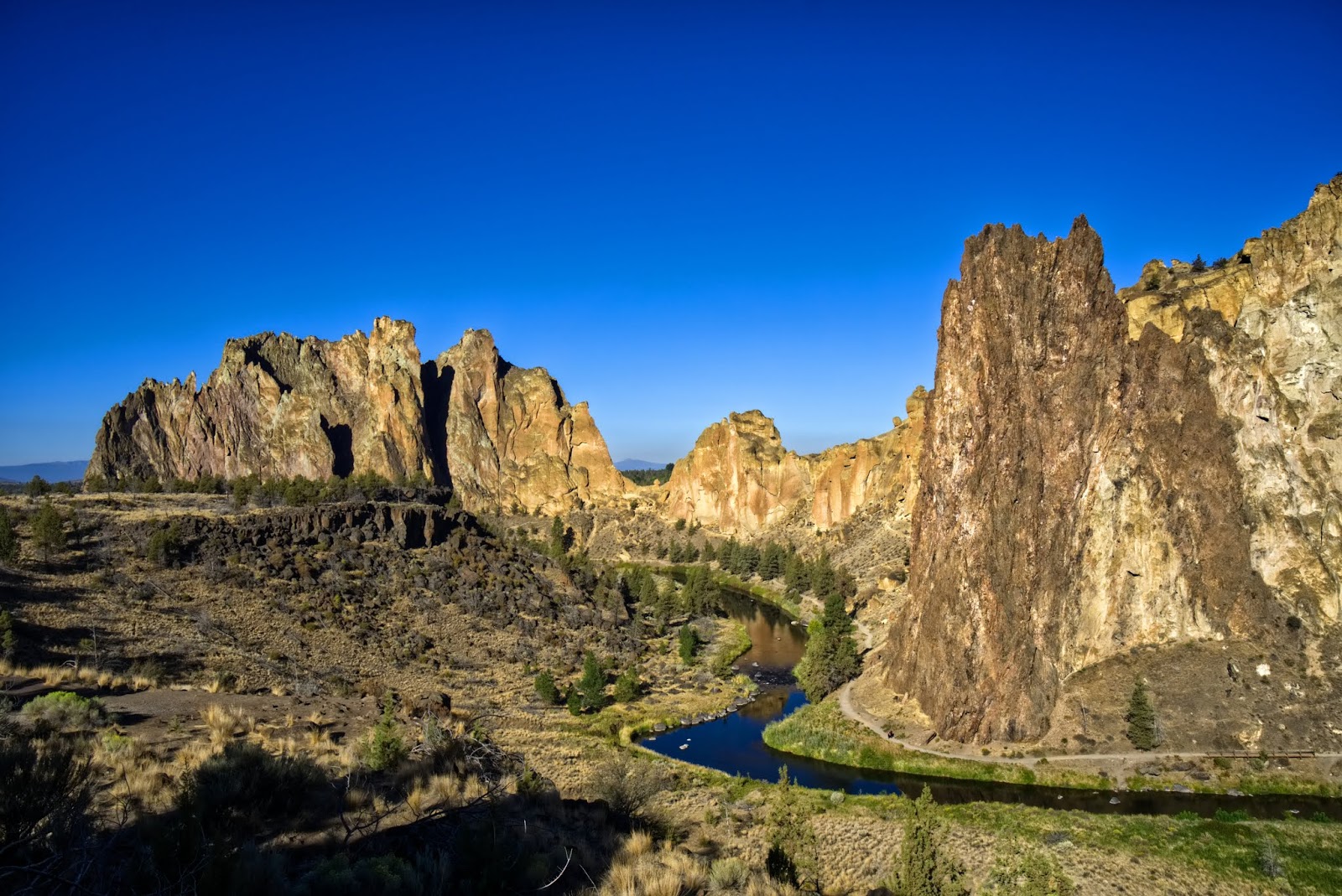 Smith Rock - SesameTravel