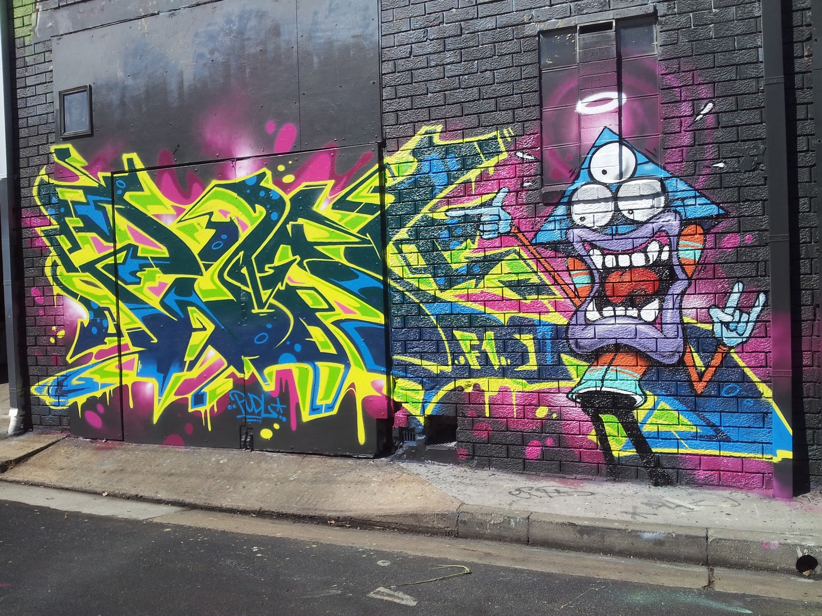 Urban Exploration Sydney: St Peters Graffiti Pt 1