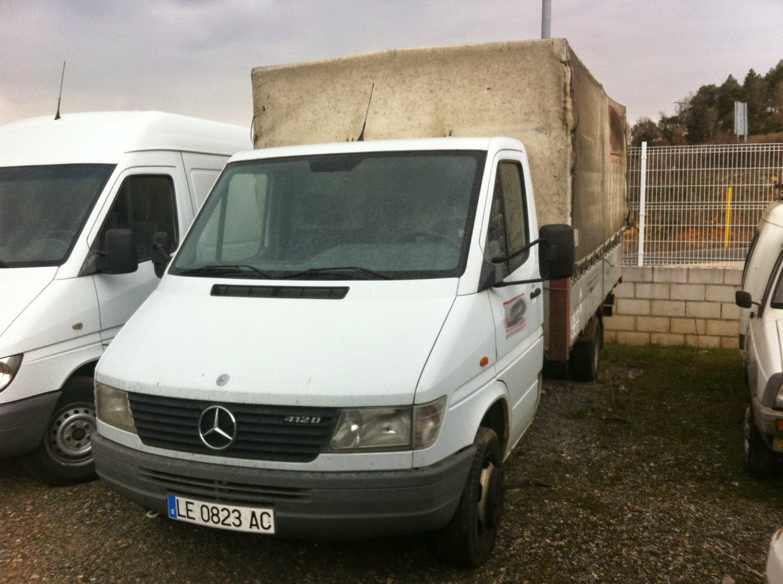 BEATRUCKS VANS: MERCEDES SPRINTER 412