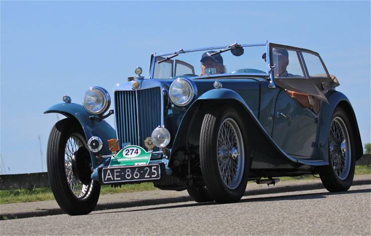 Cars Riccars Design: Old Time Cars Rally 2011 Wallpapers