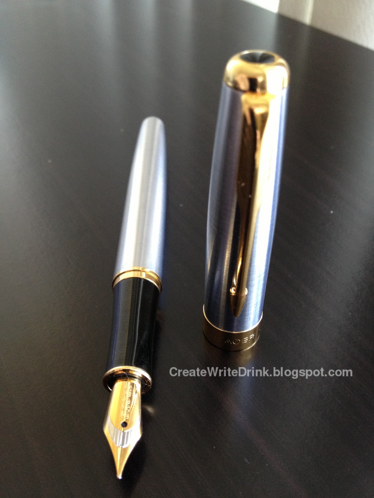 Built from Ink and Tea: A Review of the Baoer 388 Fountain Pen