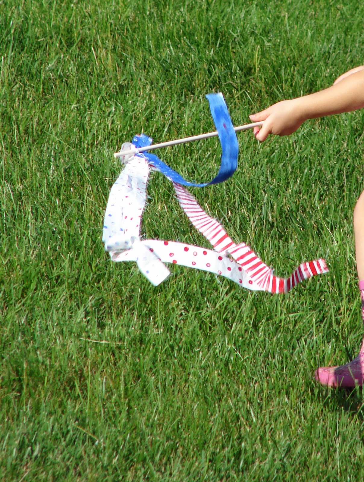 mk inspired: Patriotic Ribbon Sticks