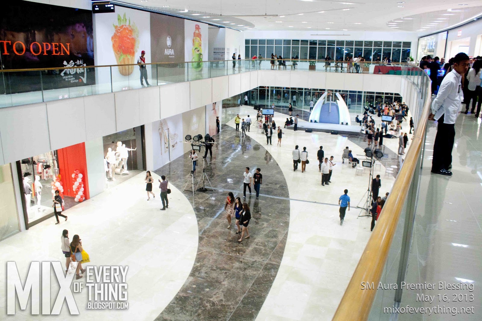 My Photo Tour at SM Aura Premiere Opening - Blog for Tech & Lifestyle