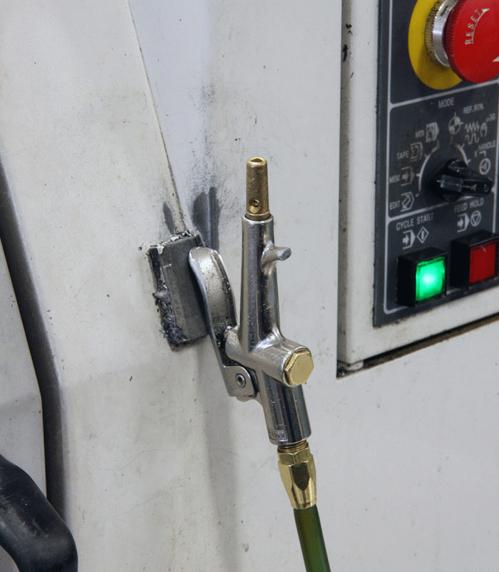 Making Chips: Chip Removal at Your CNC Machine - AIR vs. WATER