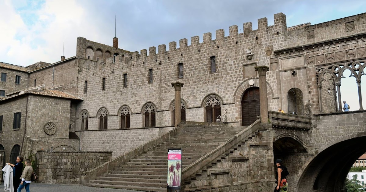 Italia in Photo : Viterno, regione Lazio. Palazzo dei Papi. Foto di ...