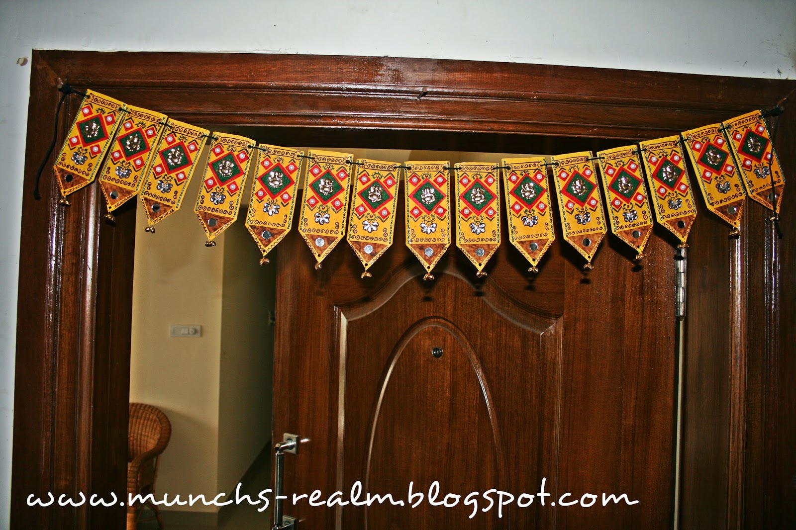 Yuki Crafts: Thoranam for my new Home