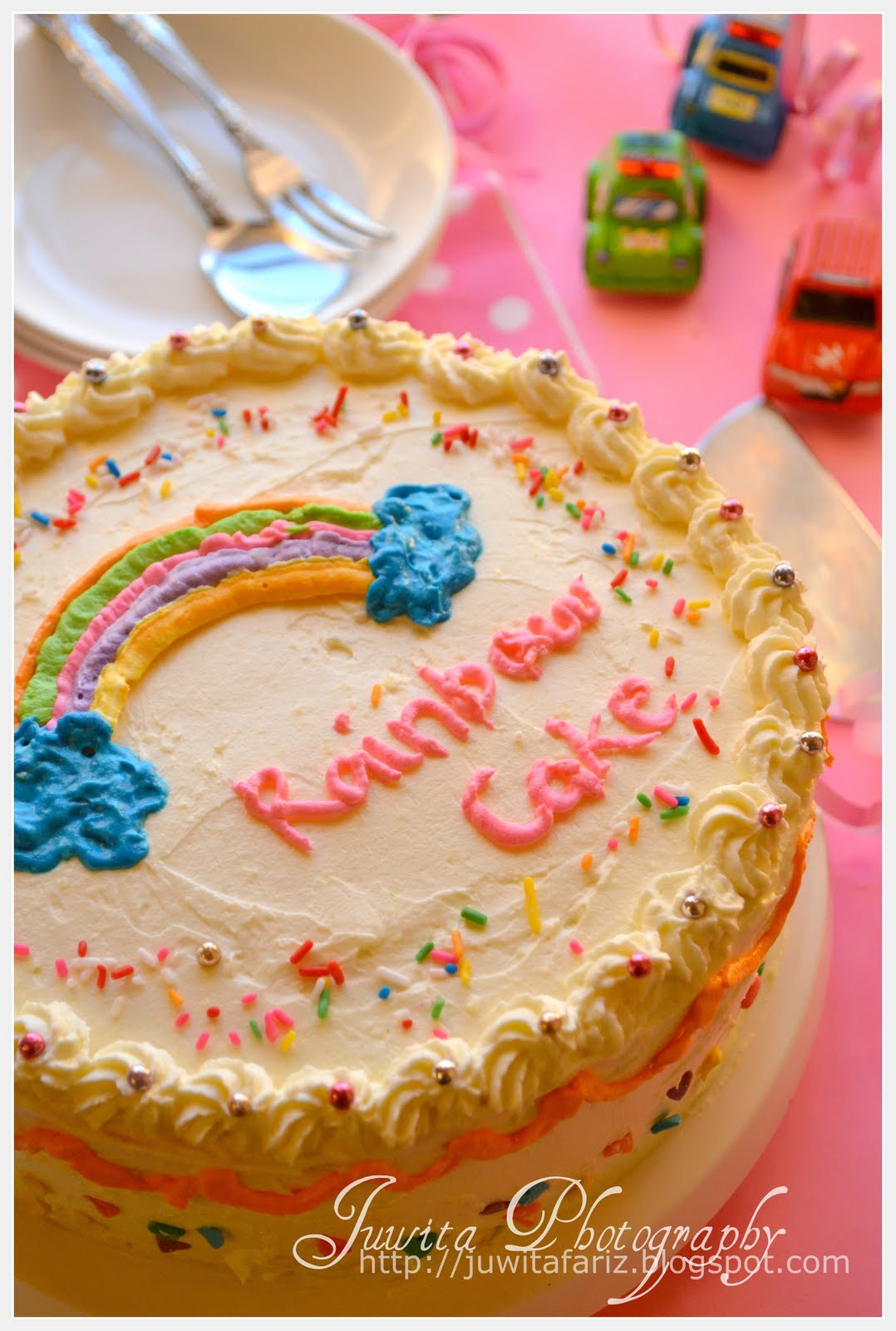 Juwita Fariz and Family: Rainbow Cake @ Kek Pelangi