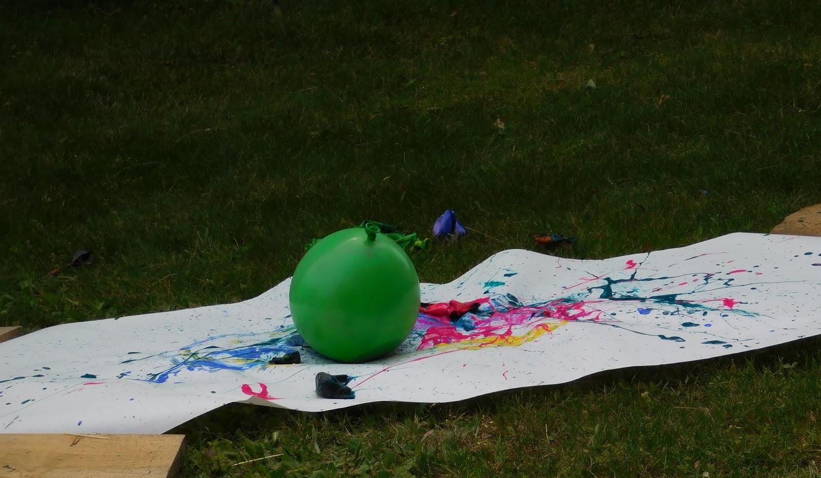 Art Project #95: Balloon Splatter Painting