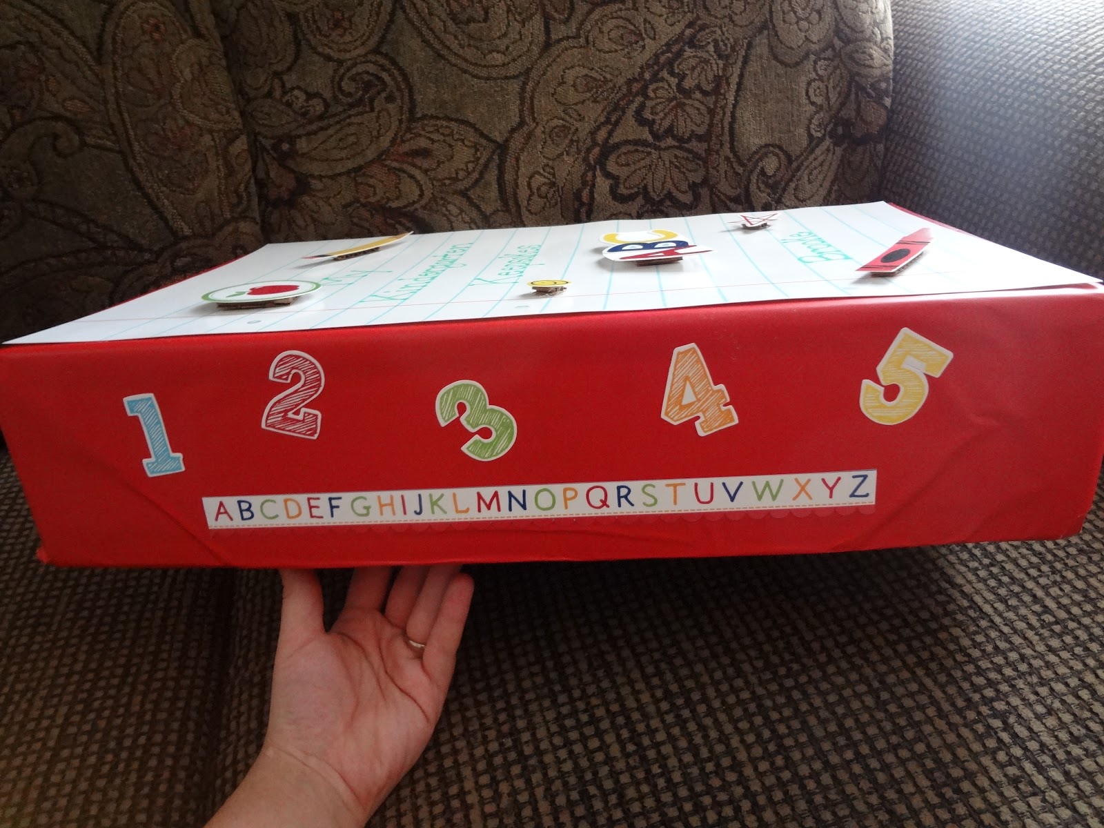 The Busy Broad: DIY School Keepsake Box