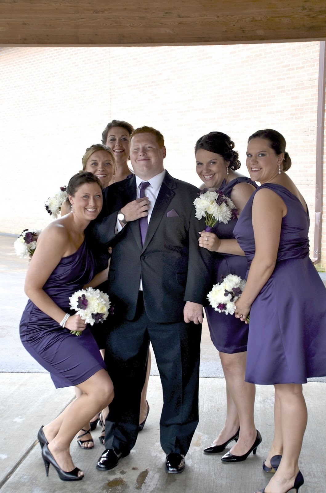 It's A Long Story: Wedding Wednesday: Wedding Day!!