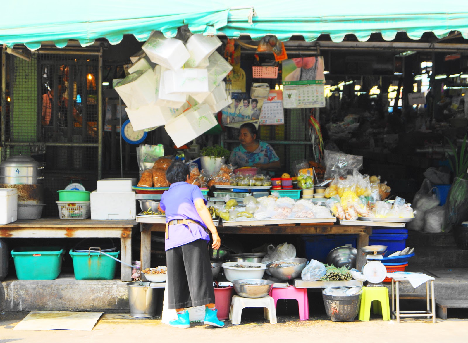 Non Mon Market, Bangsaen