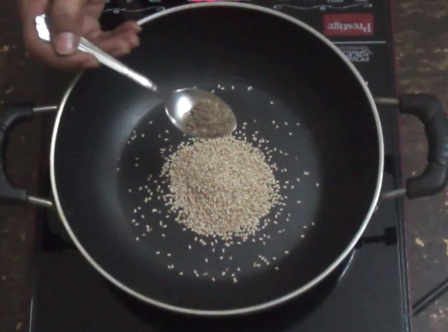 Sukku's Kitchen : THOTAKURA MANGO ROTI PACHADI - Amaranth leaves Mango ...