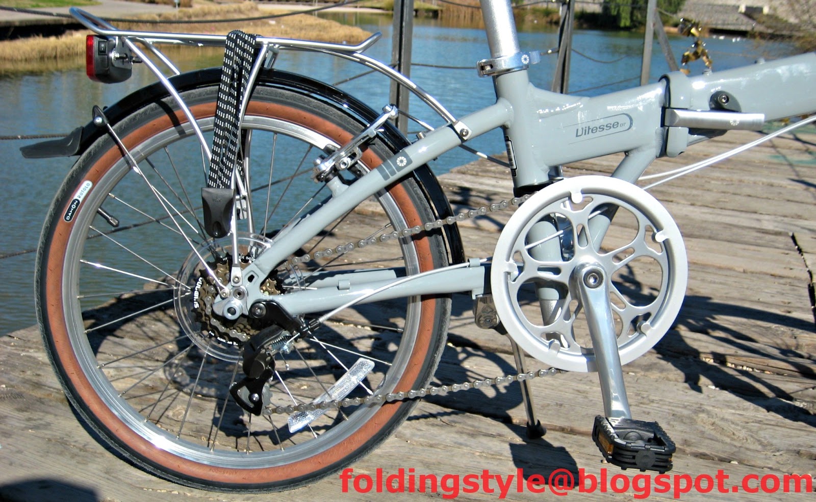 Folding Style ©: Dahon Vitesse D7