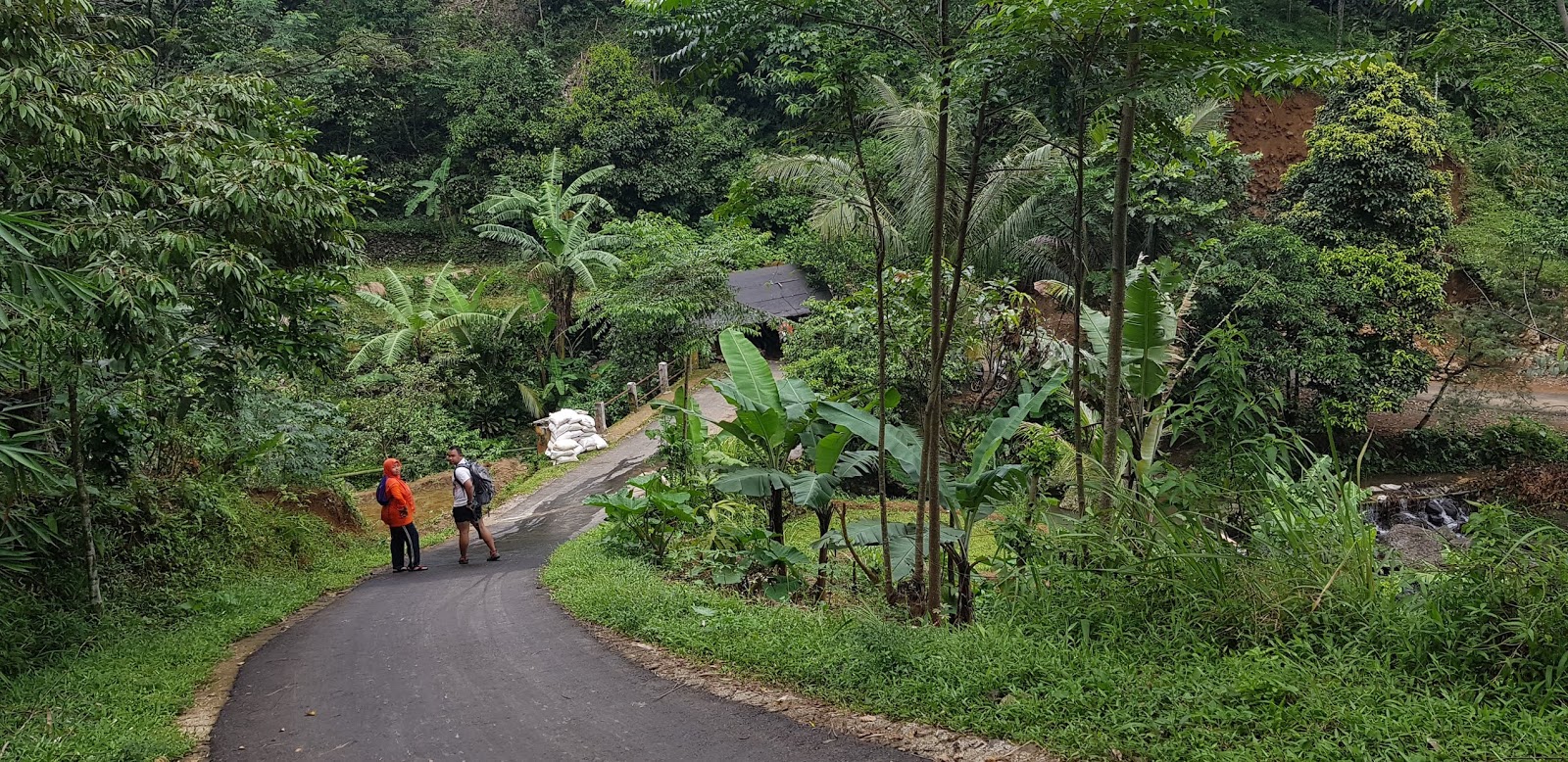 Eksplor Desa Puraseda 5: Curug Cisuren dan Curug Cisaat