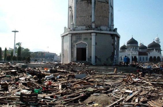 Foto Tsunami Aceh 2004 ~ Gallery Aceh