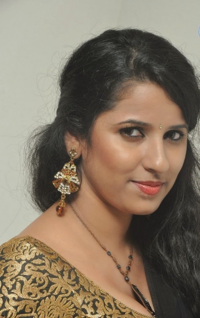 Actress Sravya Reddy Latest Cute Transparent Saree Stills - Cine Gallery