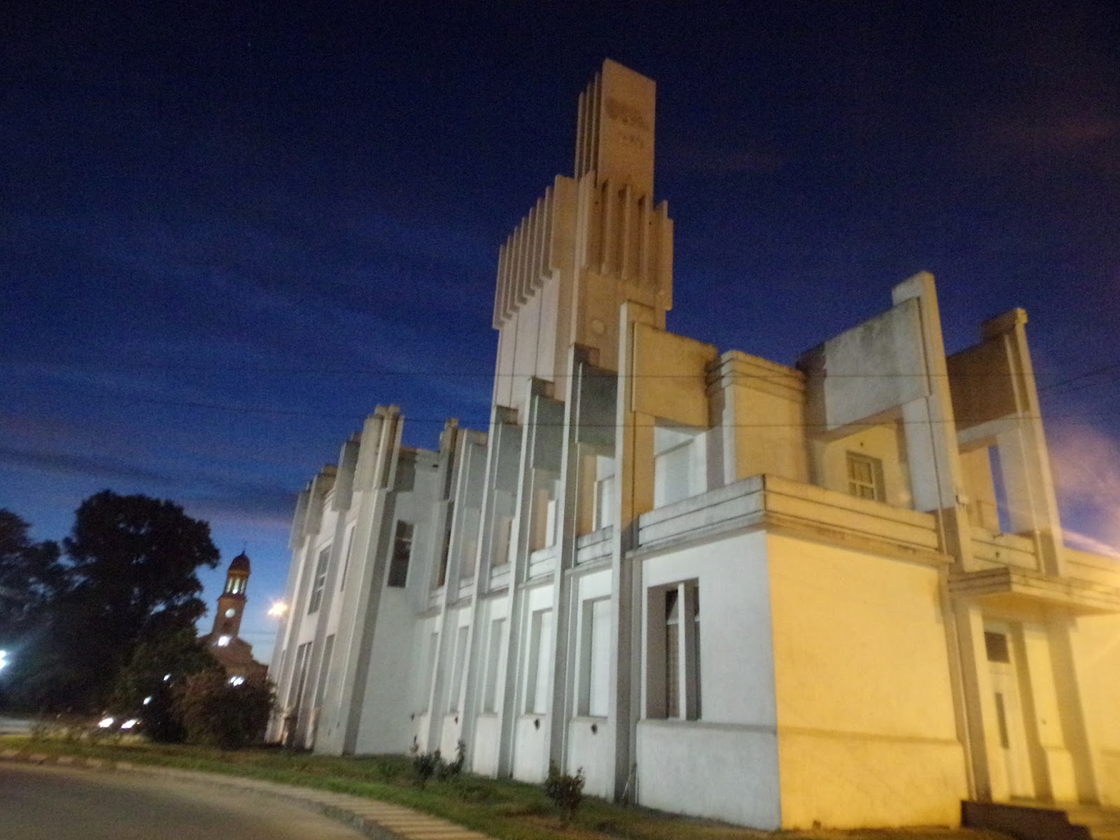 historias con pueblos: MUNICIPALIDAD DE CORONEL PRINGLES OBRA DEL ...