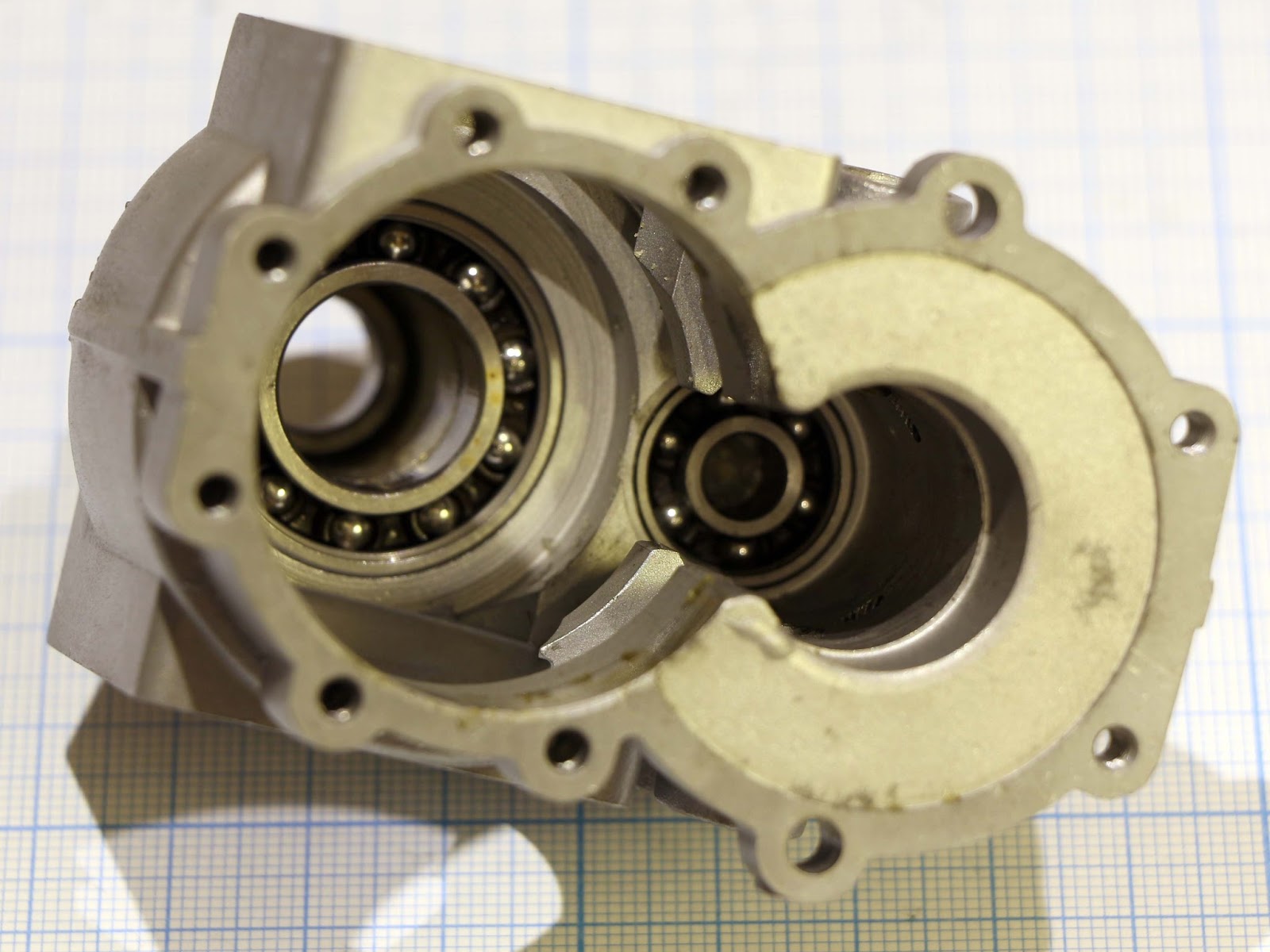 RC IT Music Photo Video: Inside ASP FT160AR Twin Cylinder Glow Engine