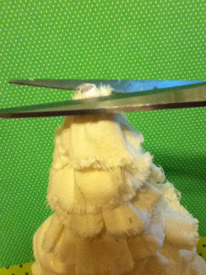 The Creative Vault: Ruffled Muslin Trees {Tutorial}