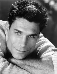 Eyecons: FAB 40+ JAMES HYDE