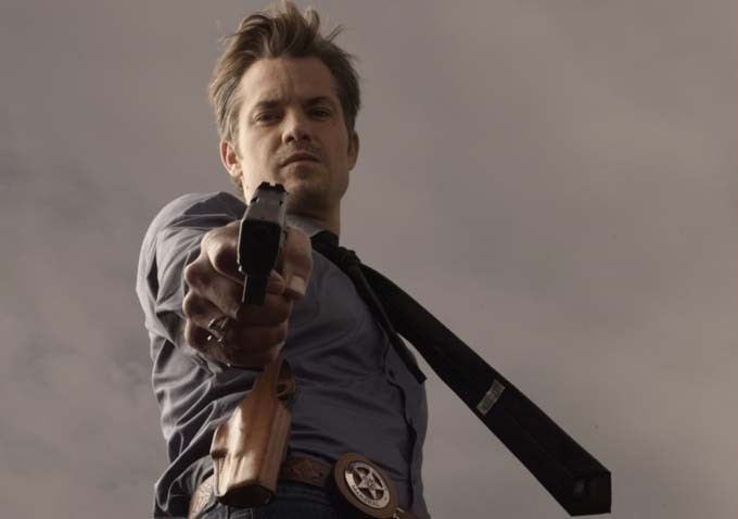 Superpowers That Be: TV Reviews: Justified, Revenge & The River