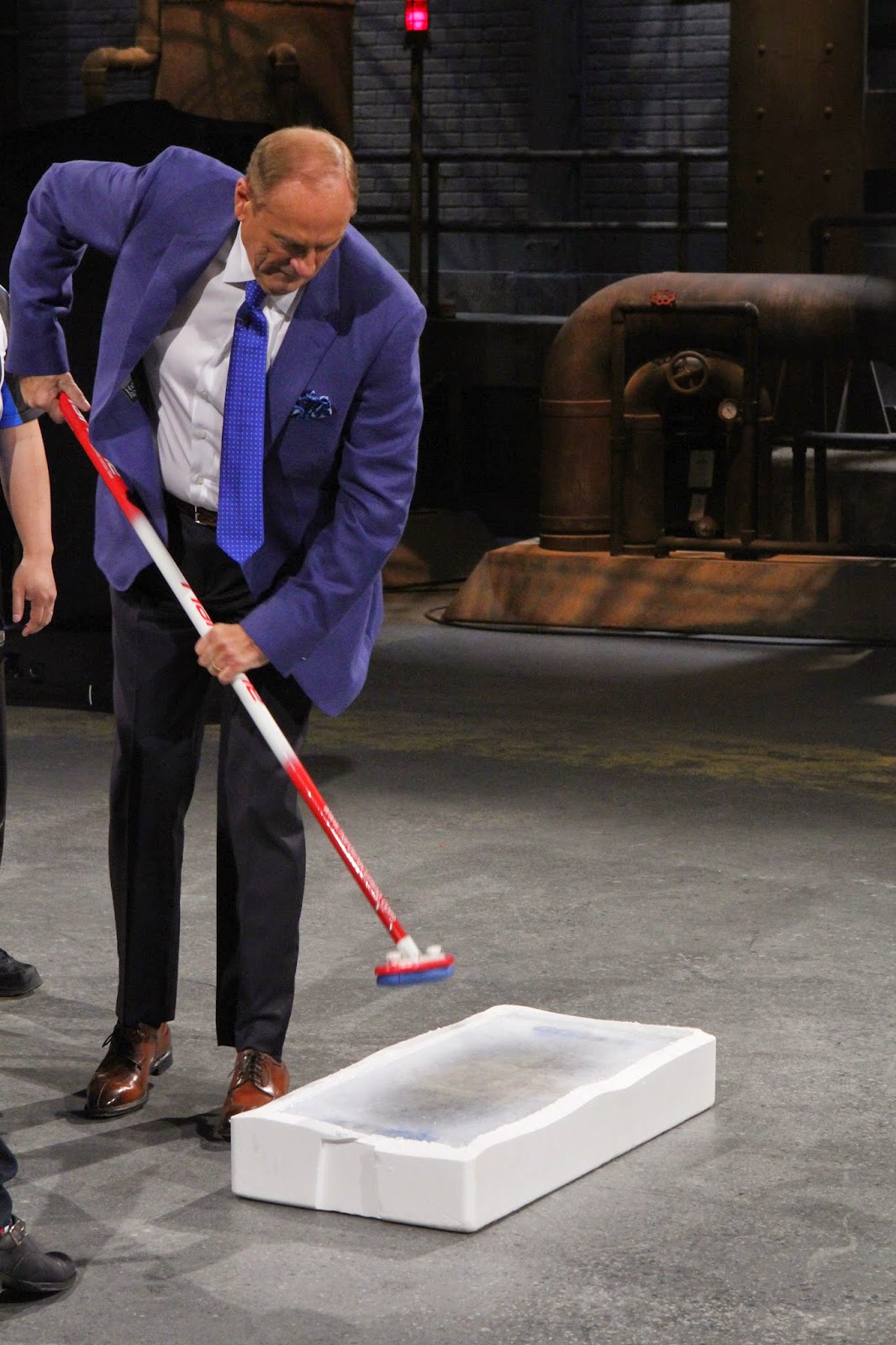 Hardline Curling News: HARDLINE CURLING MAKES A DEAL ON DRAGONS' DEN!!