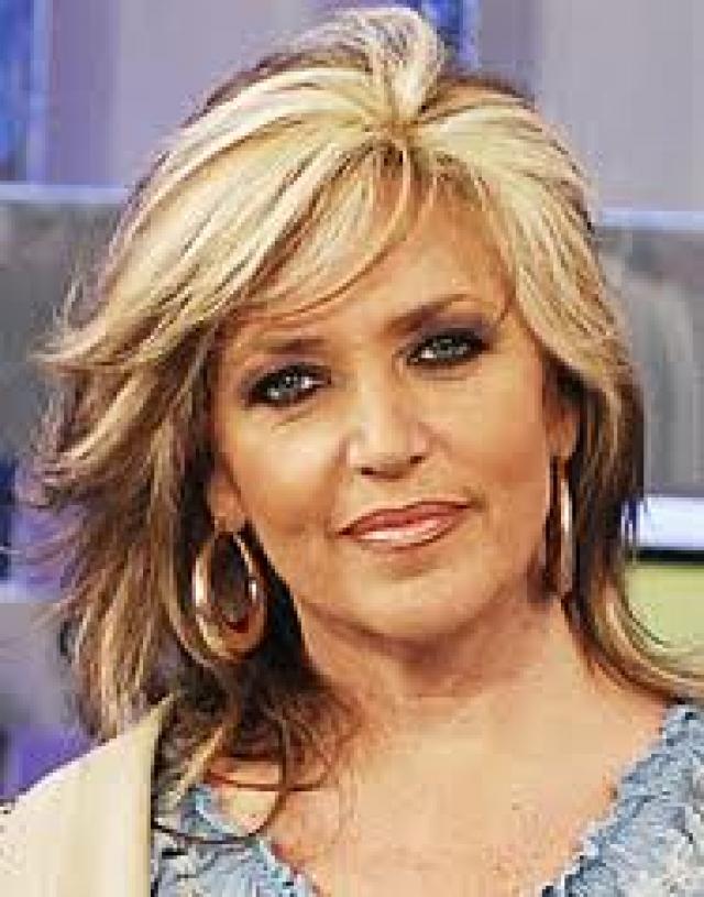 Lydia Lozano, la mujer mejor calzada de España