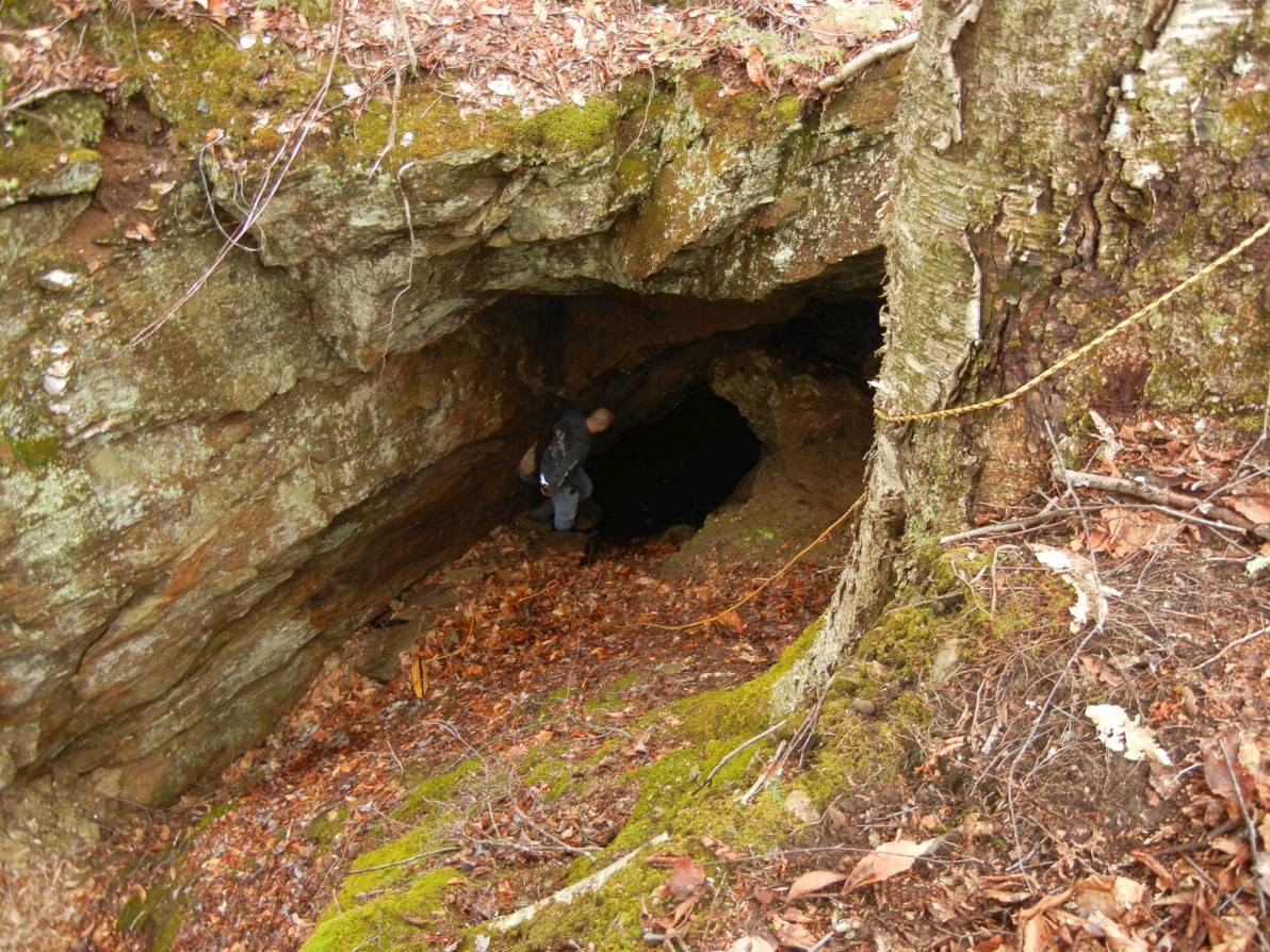 Rondinones' Adventures: The Valencia Mineshaft