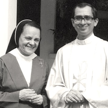 MISIÓN SIN FRONTERAS...................... MISSION WITHOUT BORDERS ...