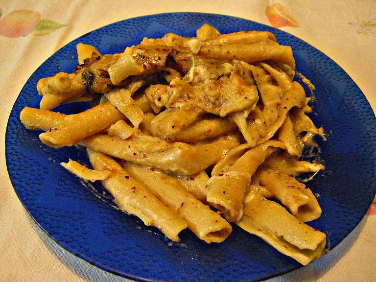 Arte e cucina...le ricette di Marisa : Zitoni alla doppia melanzana