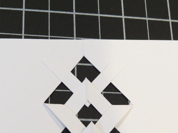 Tamara's Paper Trail: Braided Paper Tutorial