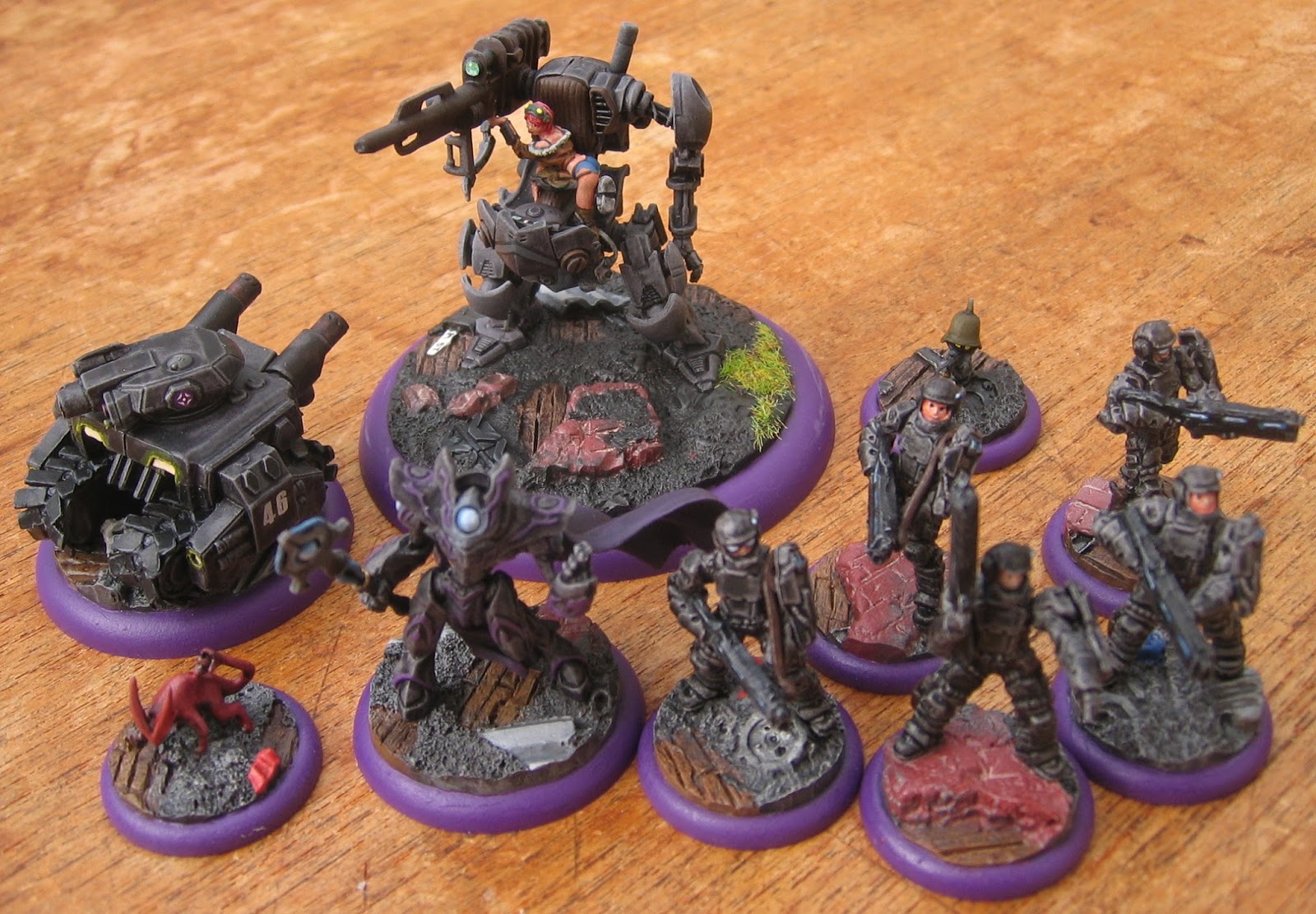 Colgar6 and the Infinite Legion of Toy Soldiers: Relic Knights: Black ...