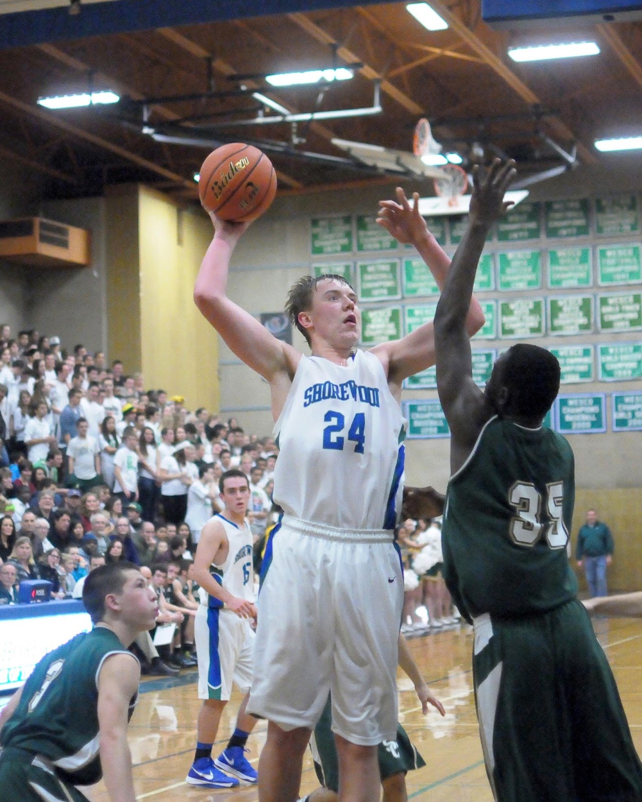 Shoreline Area News: Shorewood grad named Pac-12 Men's Basketball ...