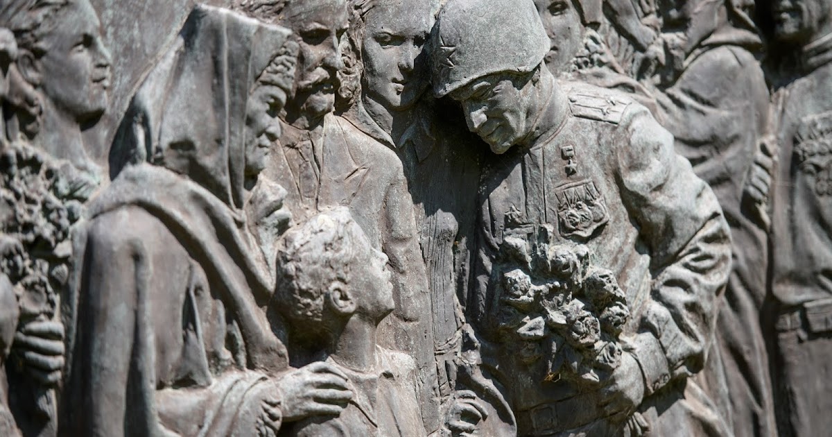 Quirky theme parks. Stalin World in Lithuania