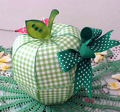 Paper Craft Creations: Miss Baker's Class Apple Box