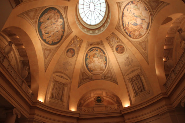 A Lady in Boston : MFA Interiors