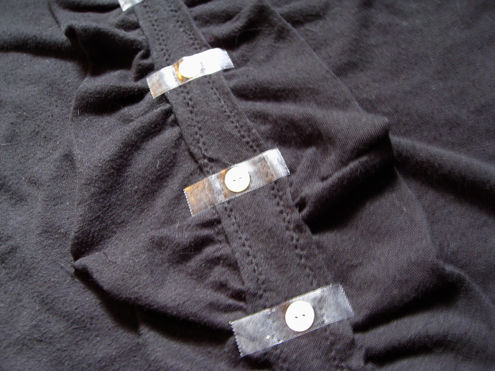 Buttons & Buttercream |: T-shirt reconstruction