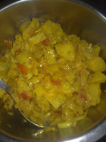 Fast Indian Recipes: Bengali Aloo Patta Gobi (Potato with Cabbage)