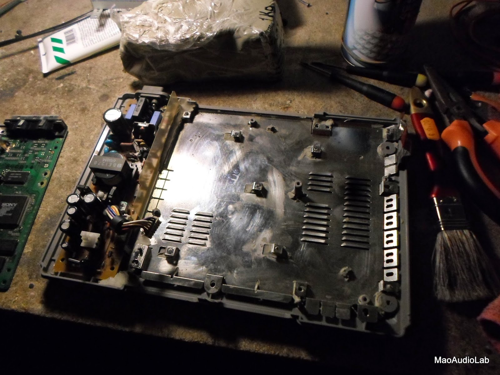 Mao Audiophile Modifications: PlayStation PS1 ... a giant killer CD ...