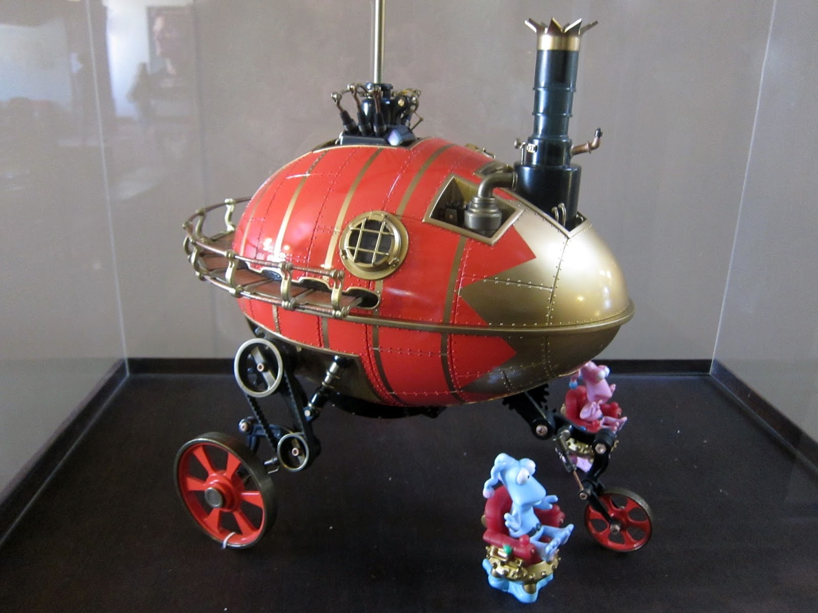 transpress nz: steampunk egg style vehicle model