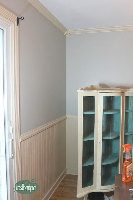 ART IS BEAUTY: Budget Friendly Kitchen Makeover using the power of Paint!