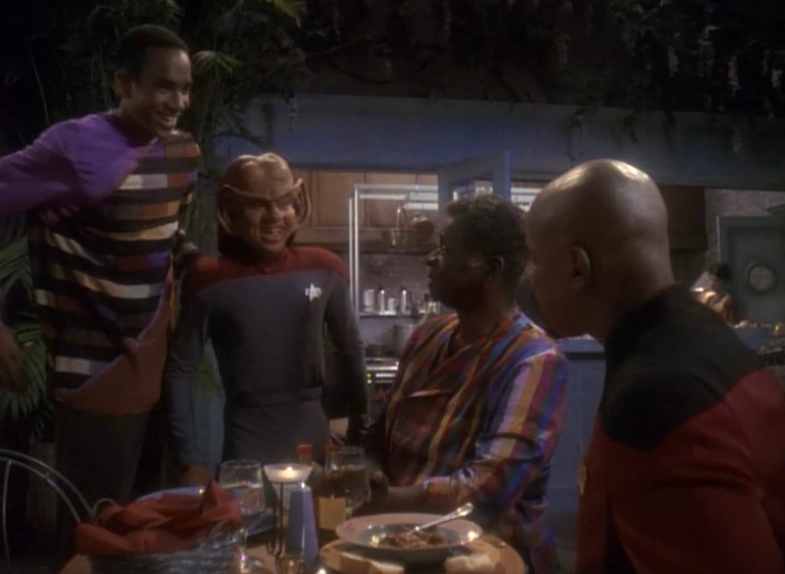 Doux Reviews: Star Trek Deep Space Nine: Homefront