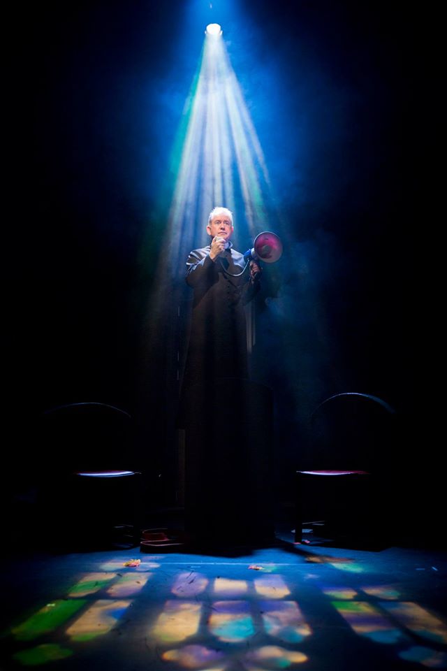 Alan in Belfast: Spike Milligan’s Puckoon: novel, full tilt and madly ...